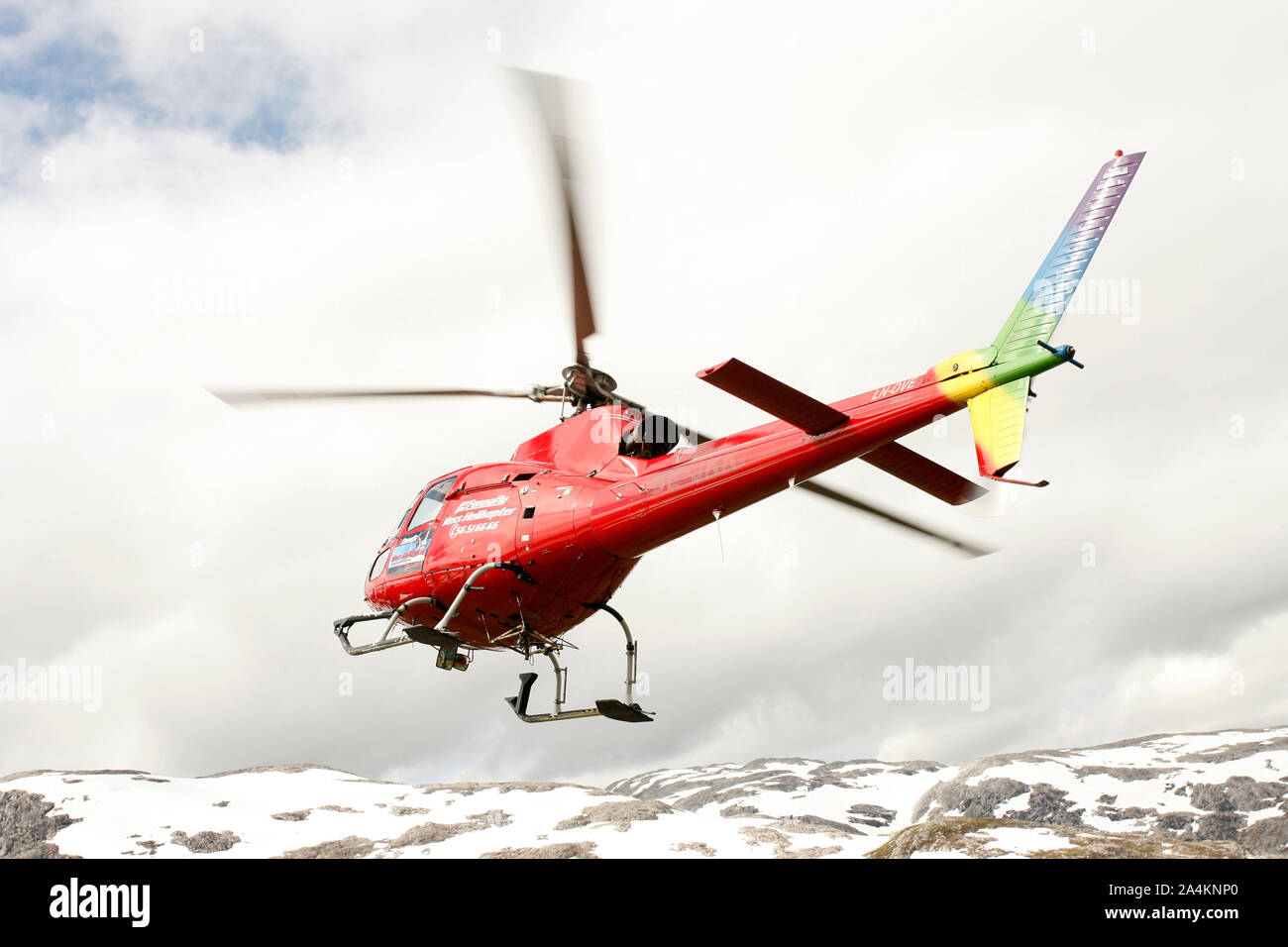 Plane snow rescue hi-res stock photography and images - Alamy