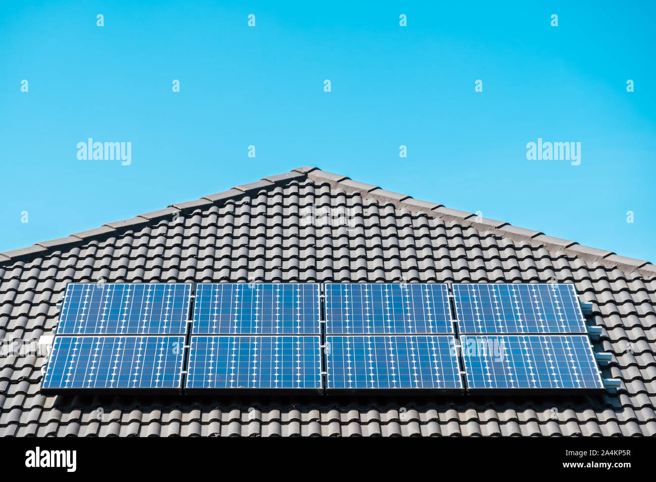 Solar panel on australian house hi-res stock photography and images - Alamy
