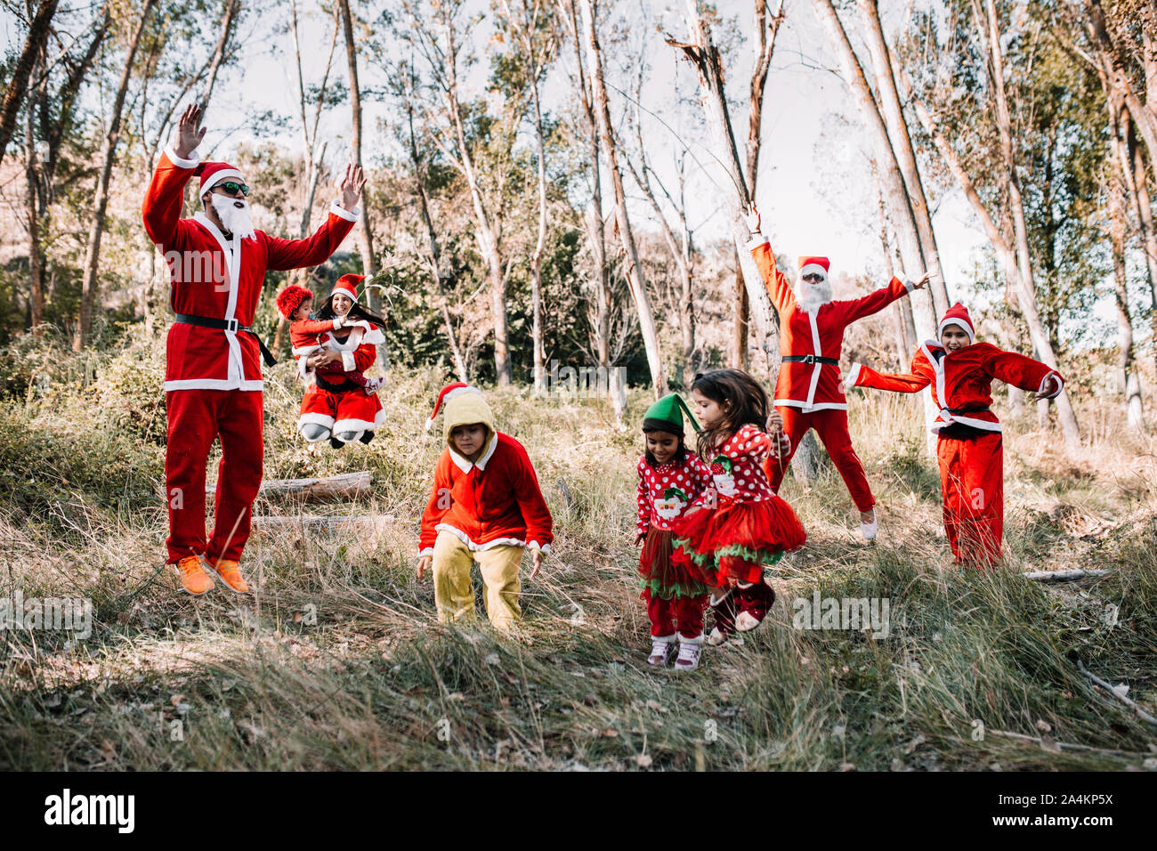 Kids enjoying christmas hi-res stock photography and images - Alamy
