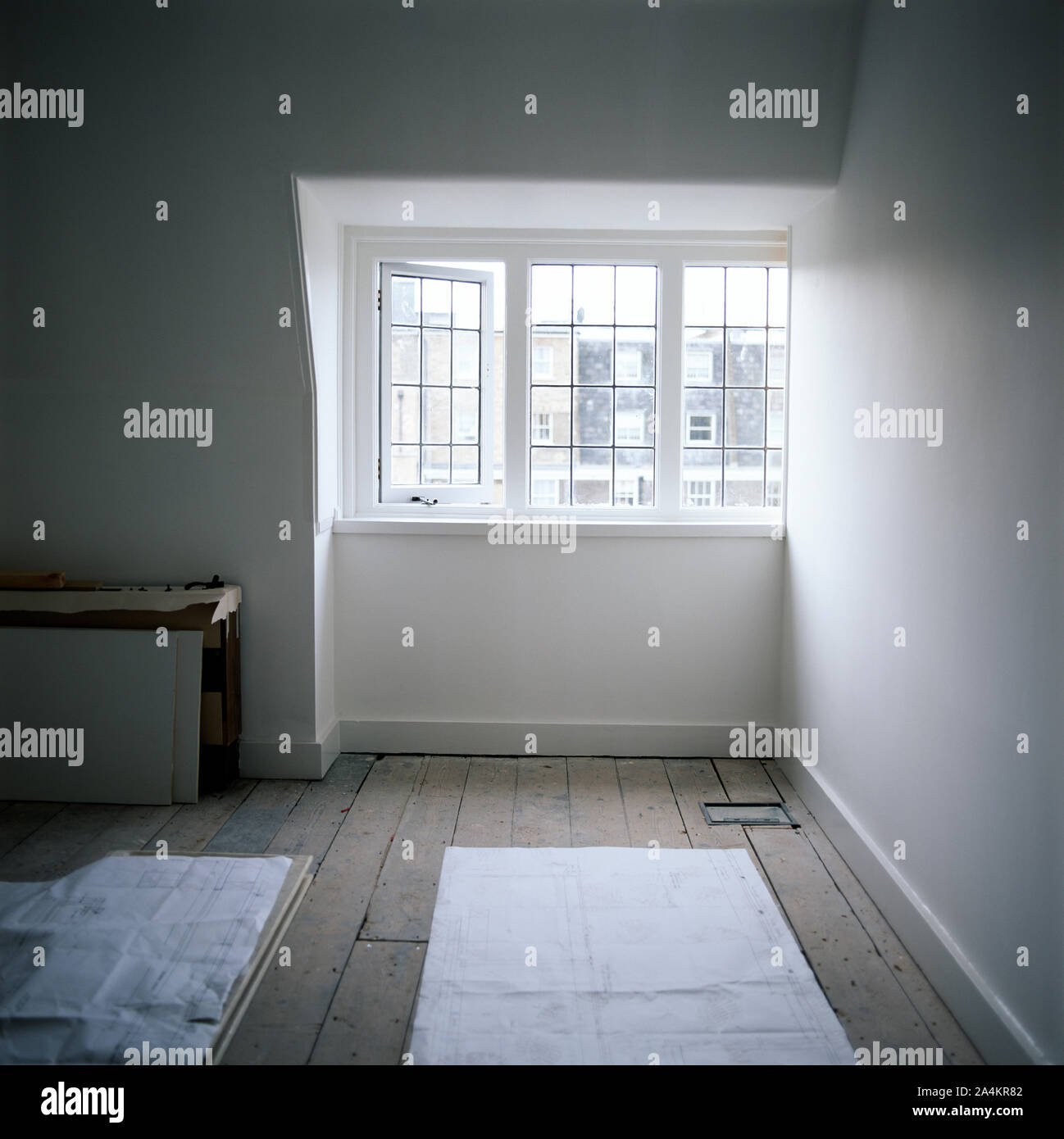 An empty room Stock Photo - Alamy