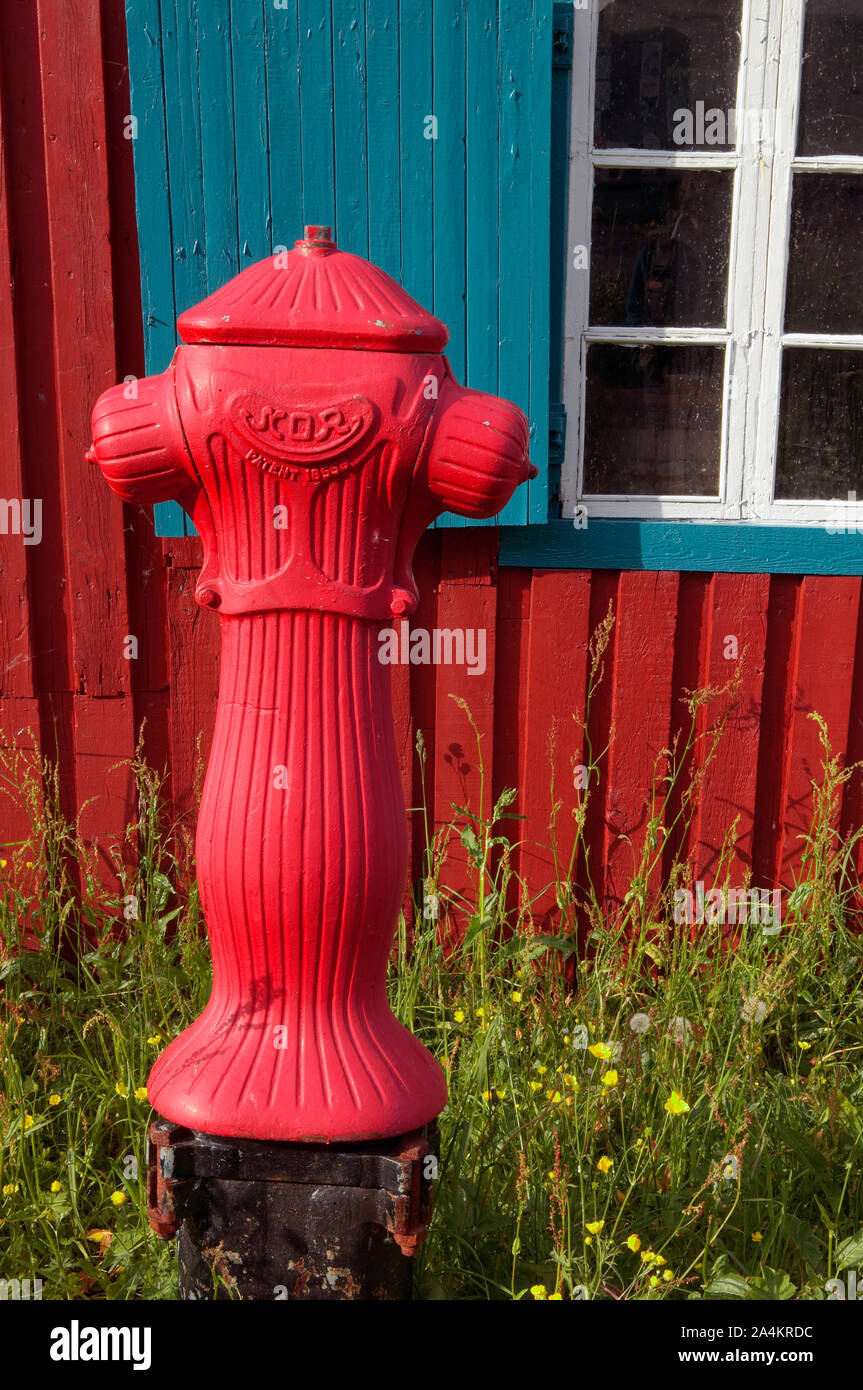 Form of fire hydrants hi-res stock photography and images - Alamy