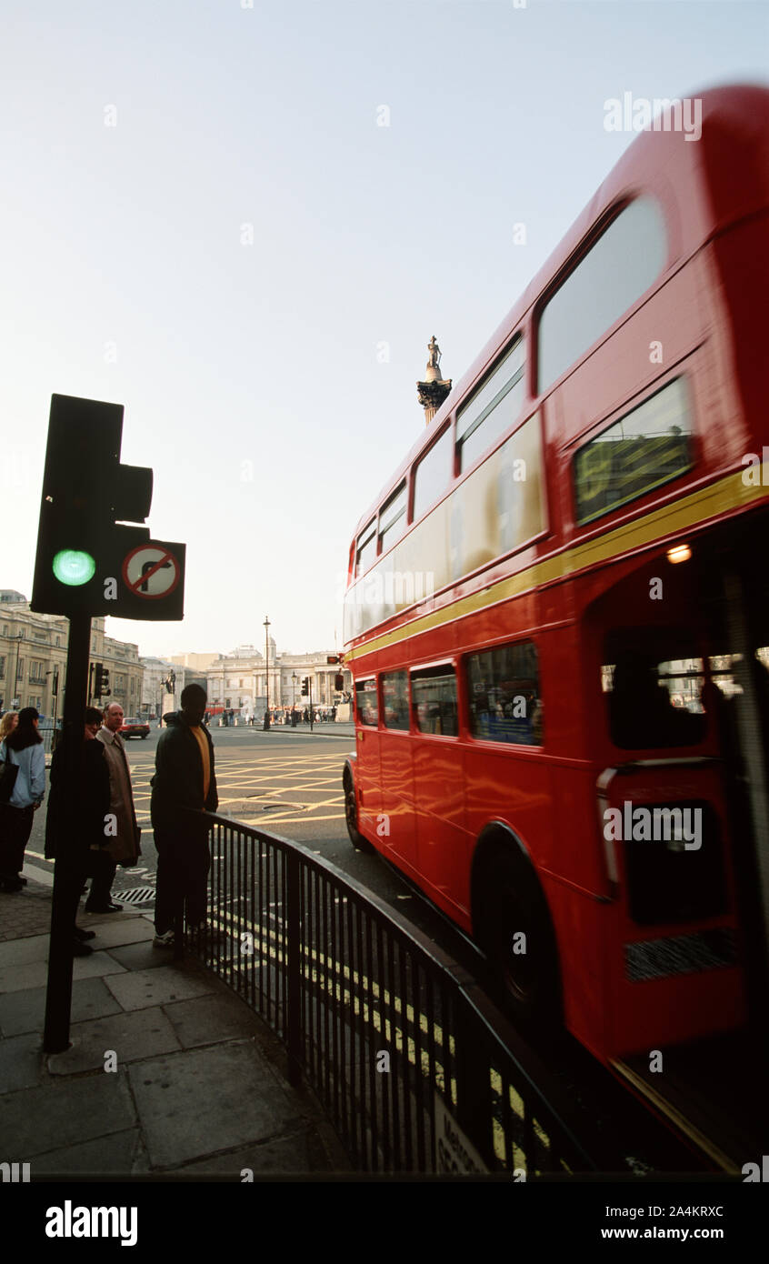 Bus people movements hi-res stock photography and images - Alamy