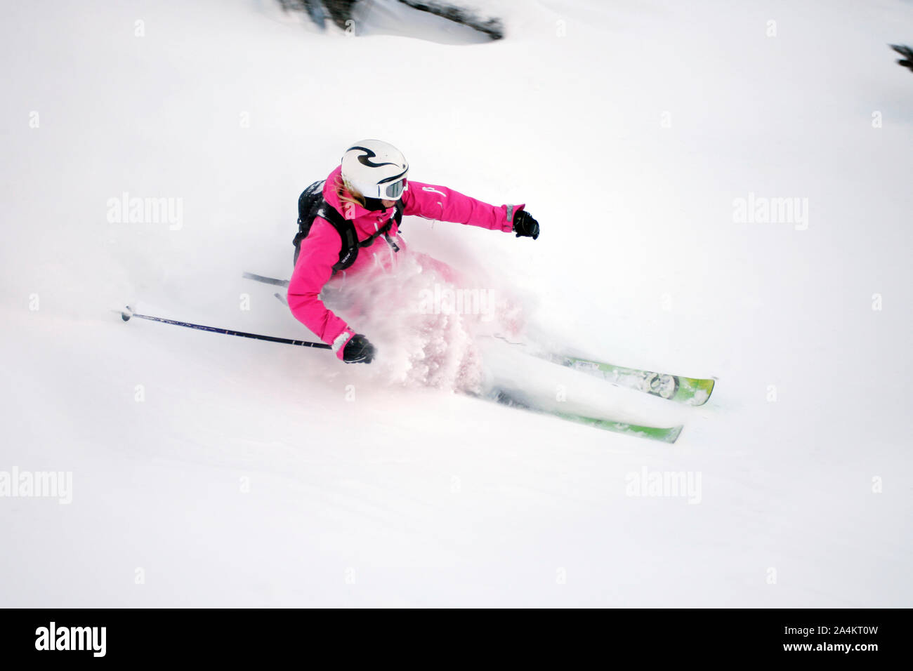 Skiing action shot hi-res stock photography and images - Alamy