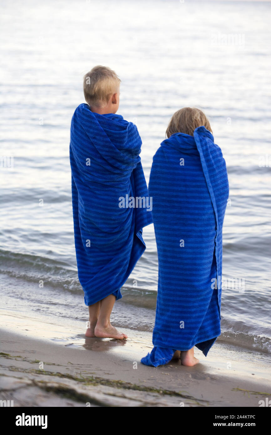 Children After A Bath Stock Photo Alamy children-after-a-bath-stock-photo-alamy