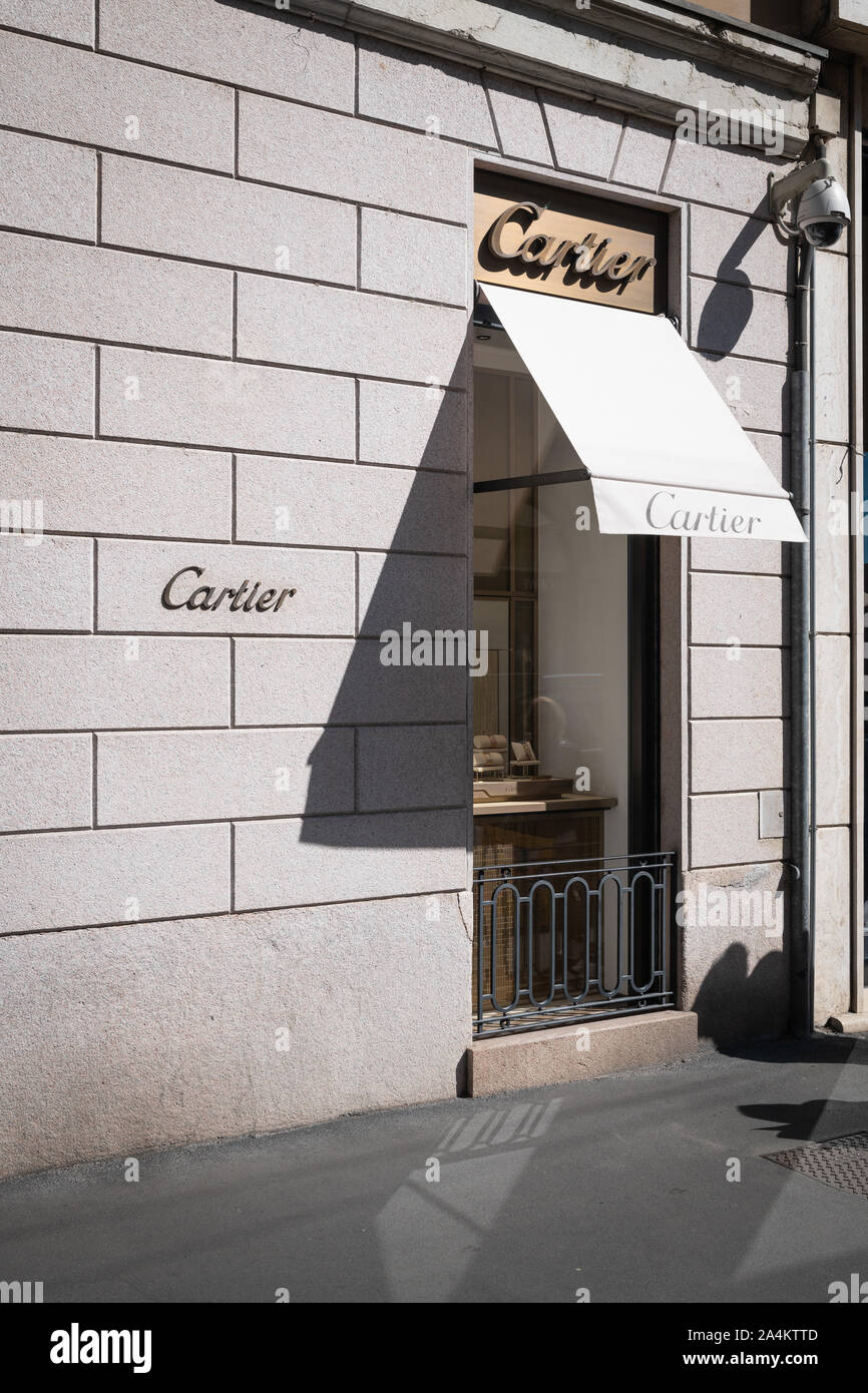 Cartier milan store hi-res stock photography and images - Alamy