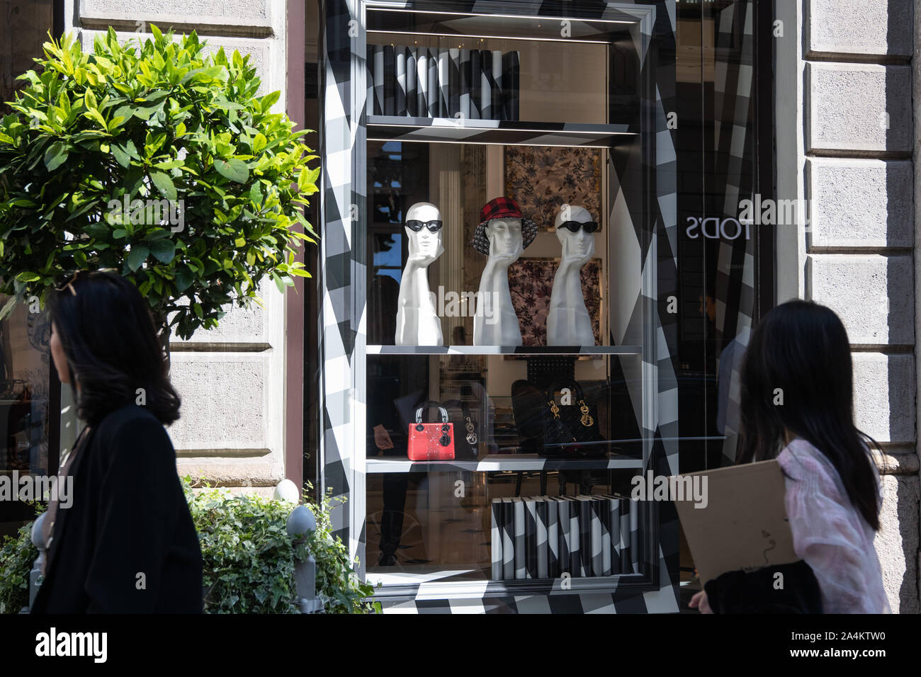 Dior New Look High Resolution Stock Photography and Images - Alamy