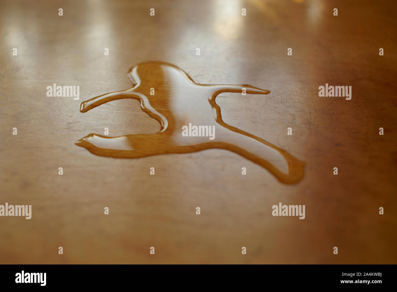 Drop shapes form hi-res stock photography and images - Alamy