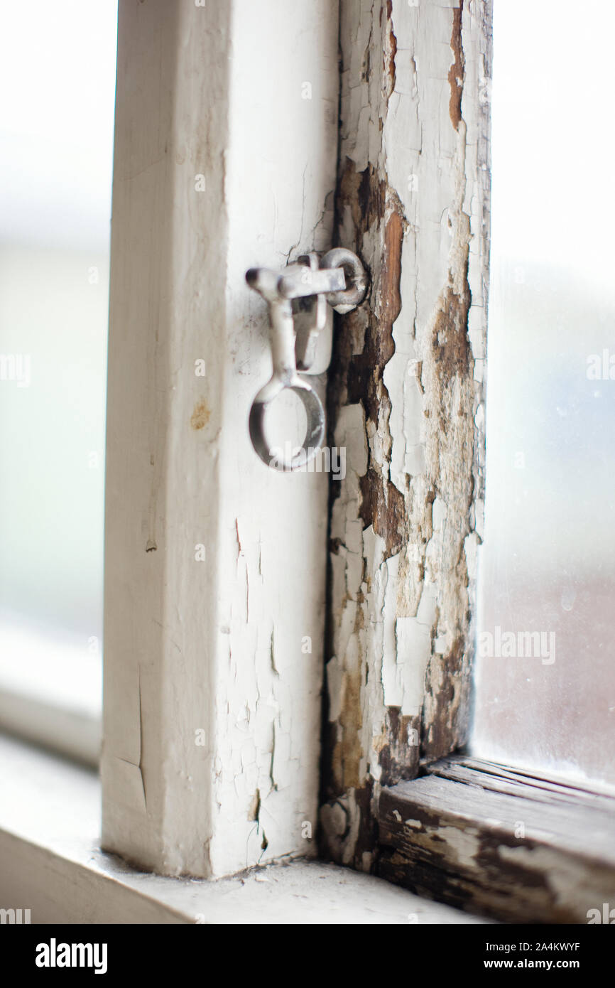 An old window frame Stock Photo - Alamy