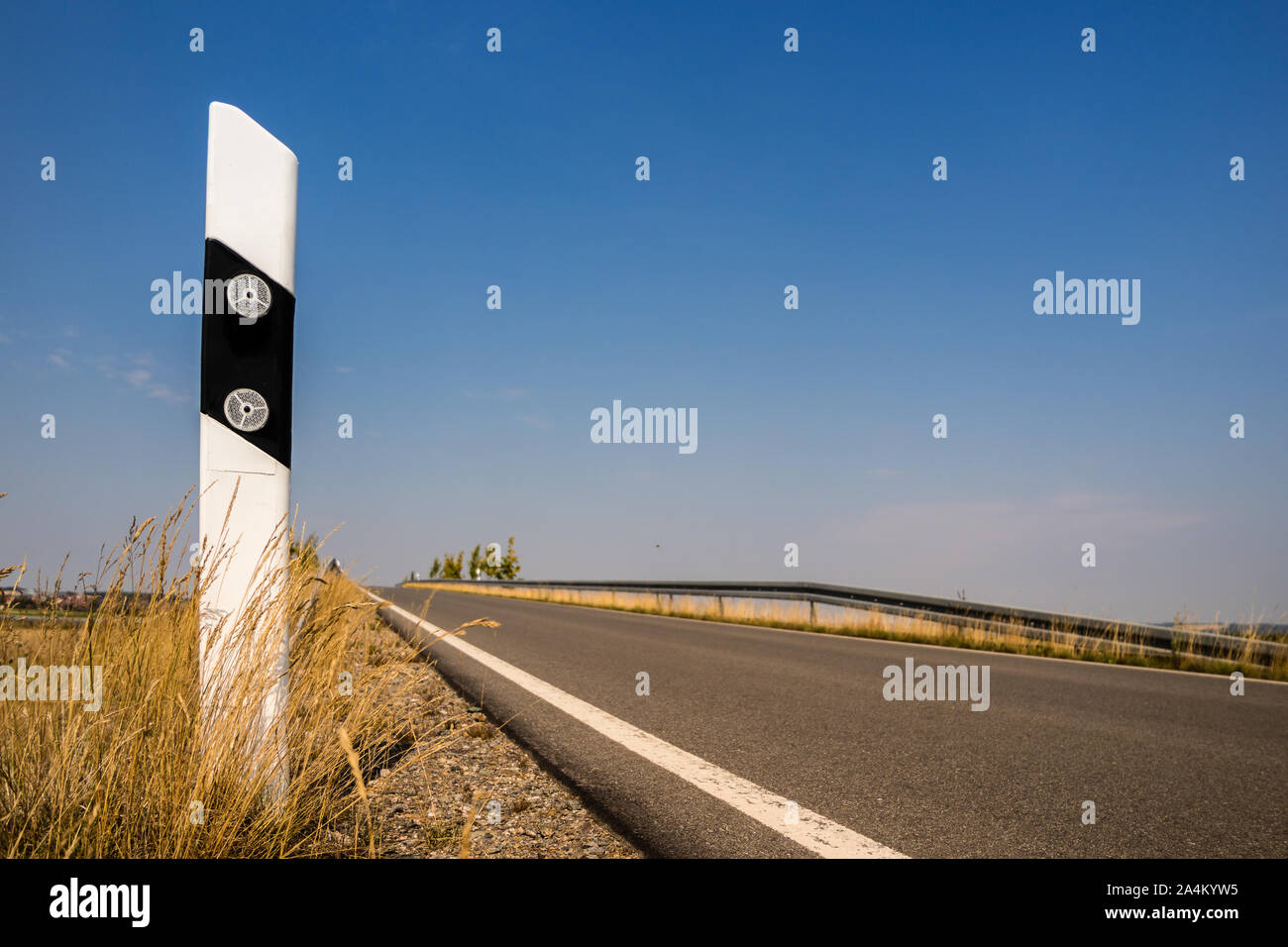 Roadside guide hi-res stock photography and images - Alamy