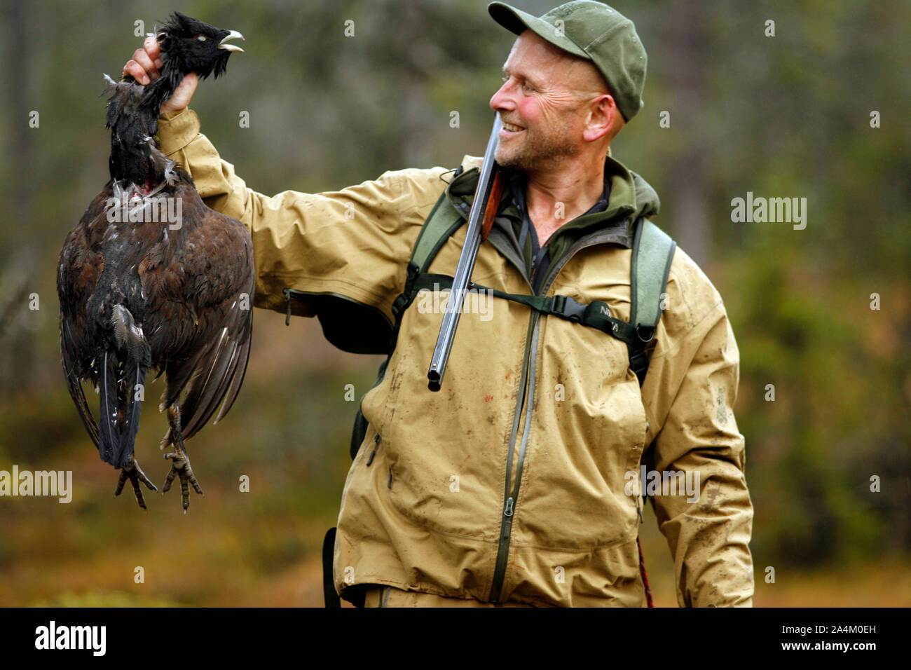 Happy people and birds hi-res stock photography and images - Alamy