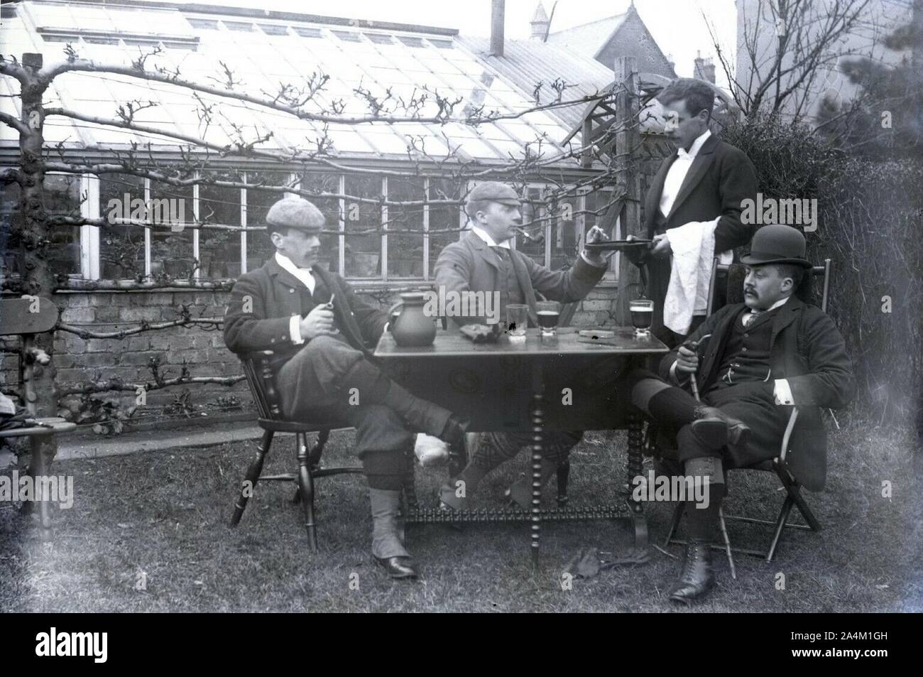 Victorian waiter servant hi-res stock photography and images - Alamy