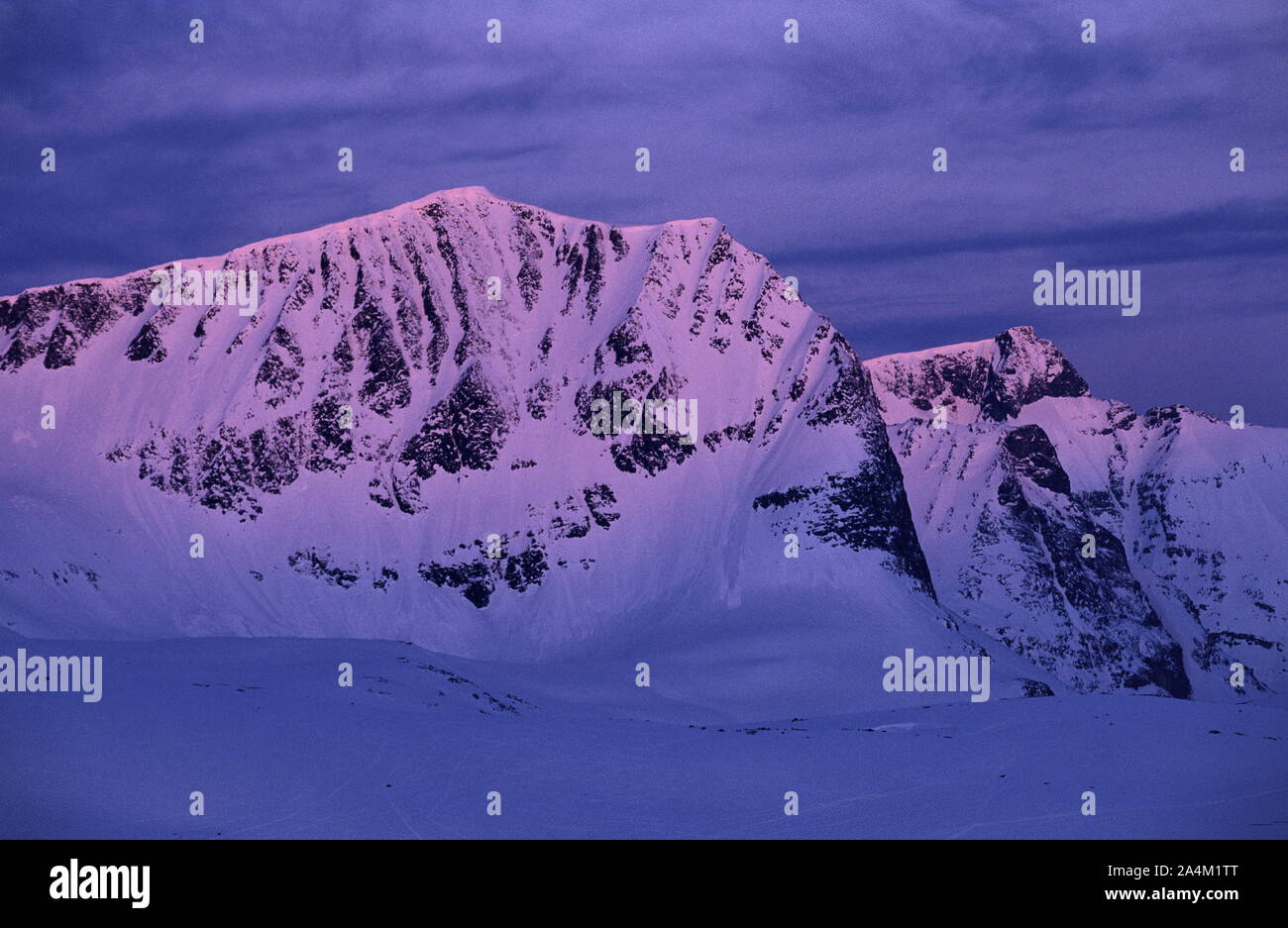 Trollheimen mountains hi-res stock photography and images - Alamy