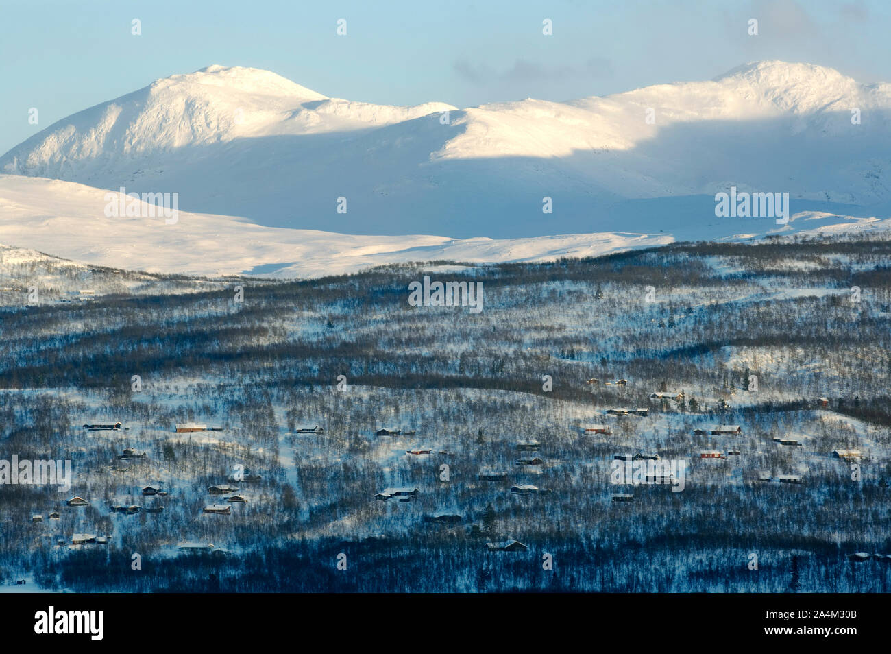 Scandinavia cottages hi-res stock photography and images - Alamy