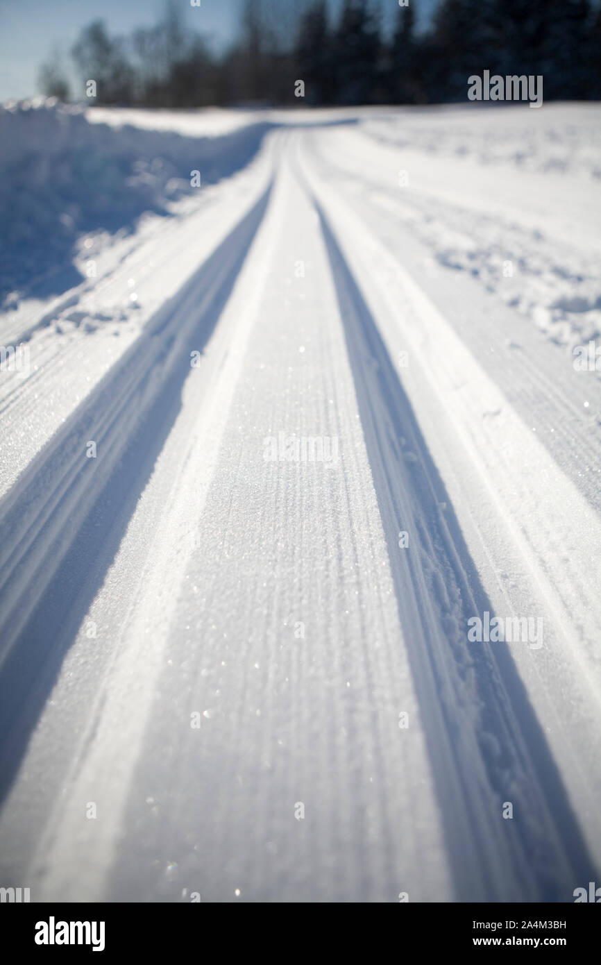 Tracks in the landscape hi-res stock photography and images - Alamy