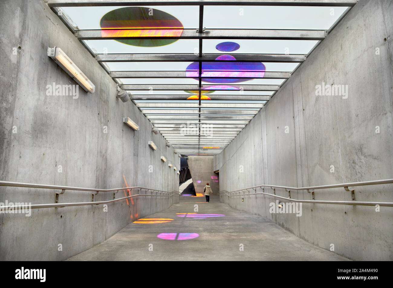 Sinsen subway station - metro - columns Stock Photo - Alamy