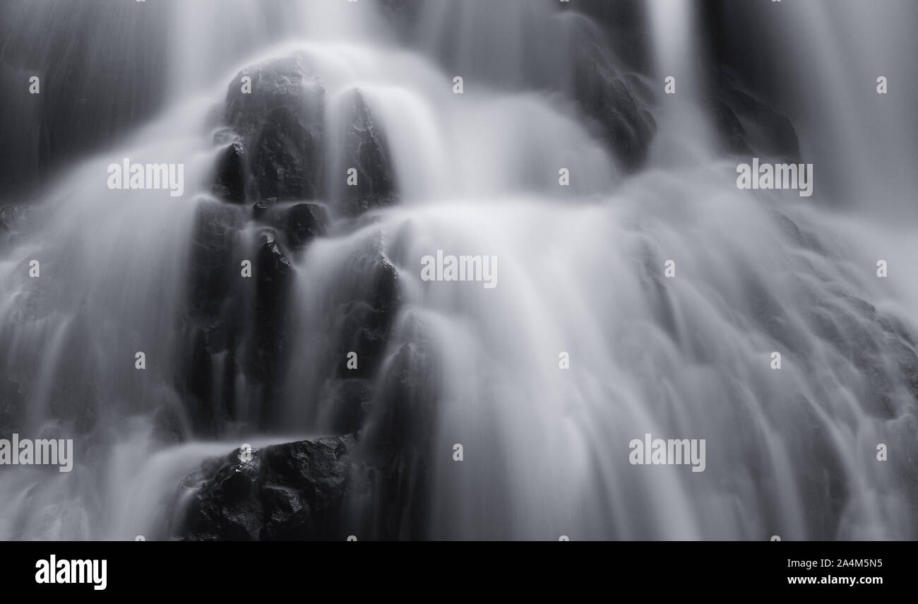 Smooth water effect hi-res stock photography and images - Alamy