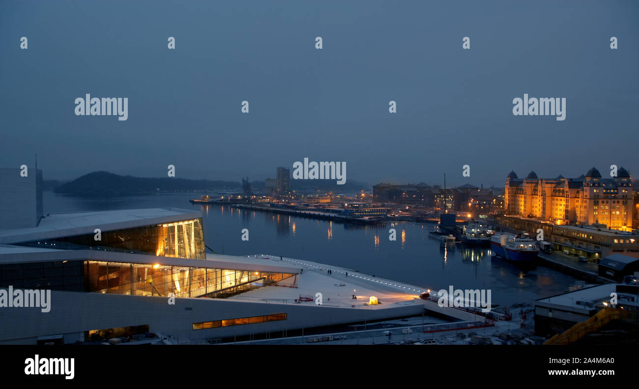 Oslo opera house winter hi-res stock photography and images - Alamy
