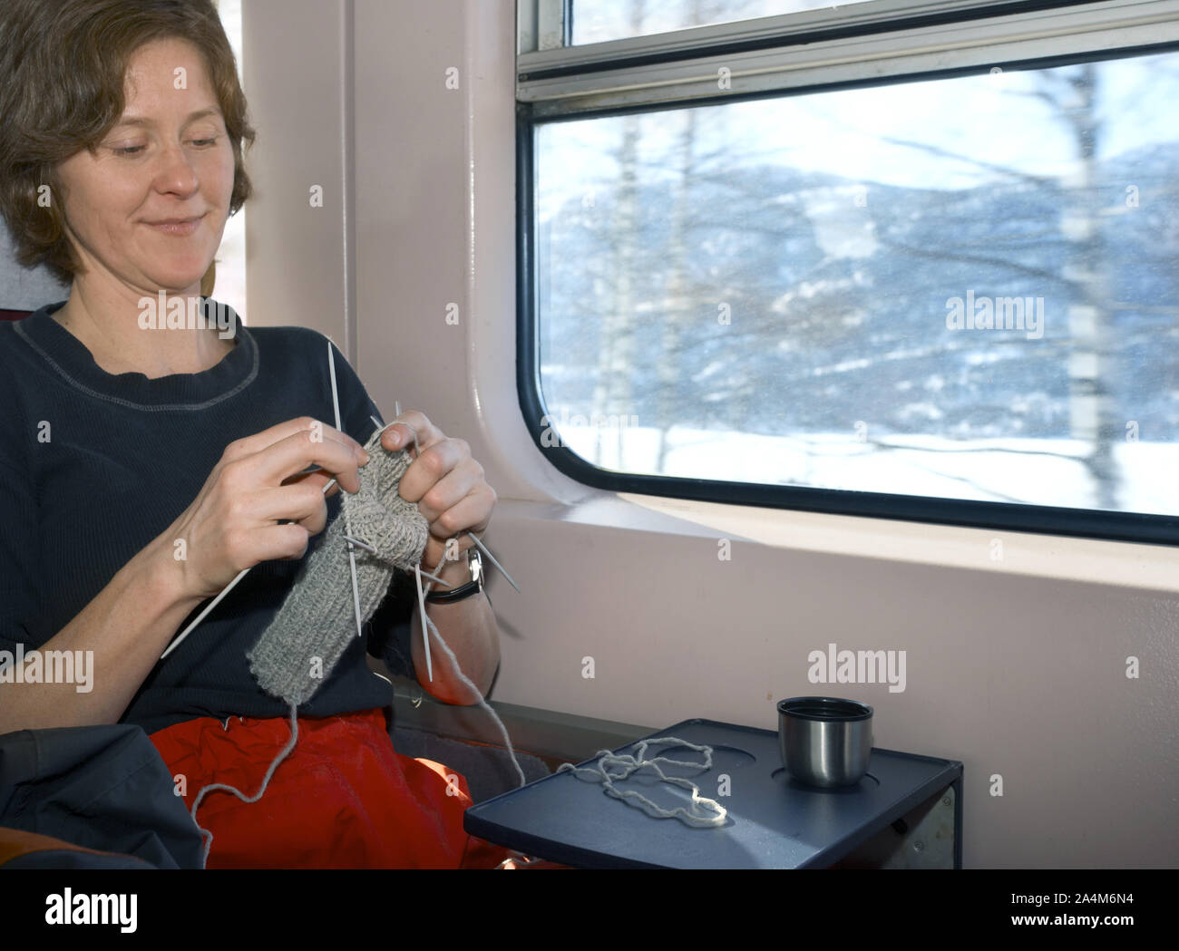 Trains in snow hi-res stock photography and images - Alamy