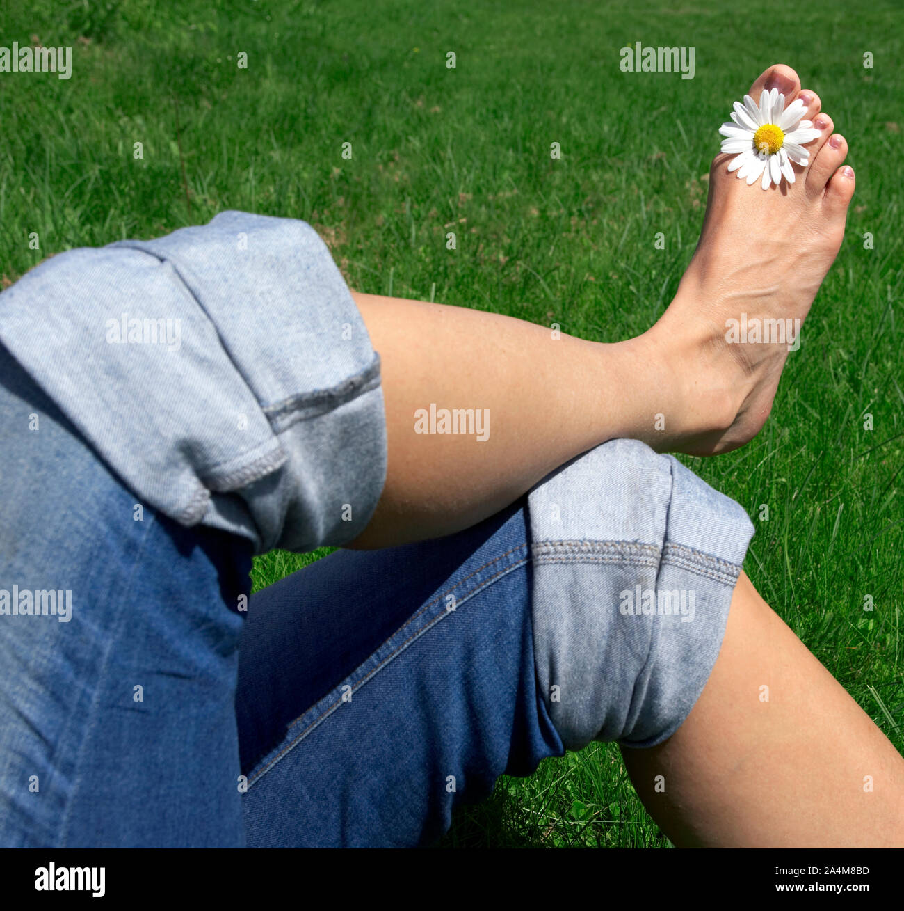 Women suntan bodies hi-res stock photography and images - Alamy