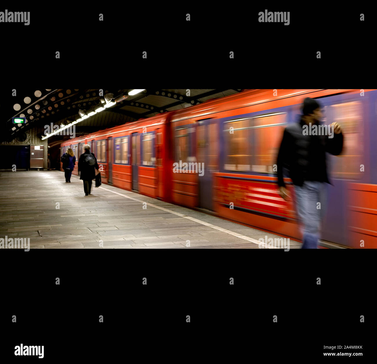 Stortinget t banestasjon hi-res stock photography and images - Alamy