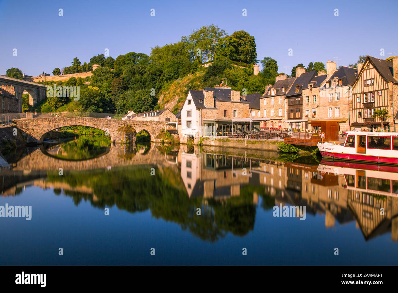 Dinan Old Medieval Bridge and Stone Houses Reflecting in Rance River in ...