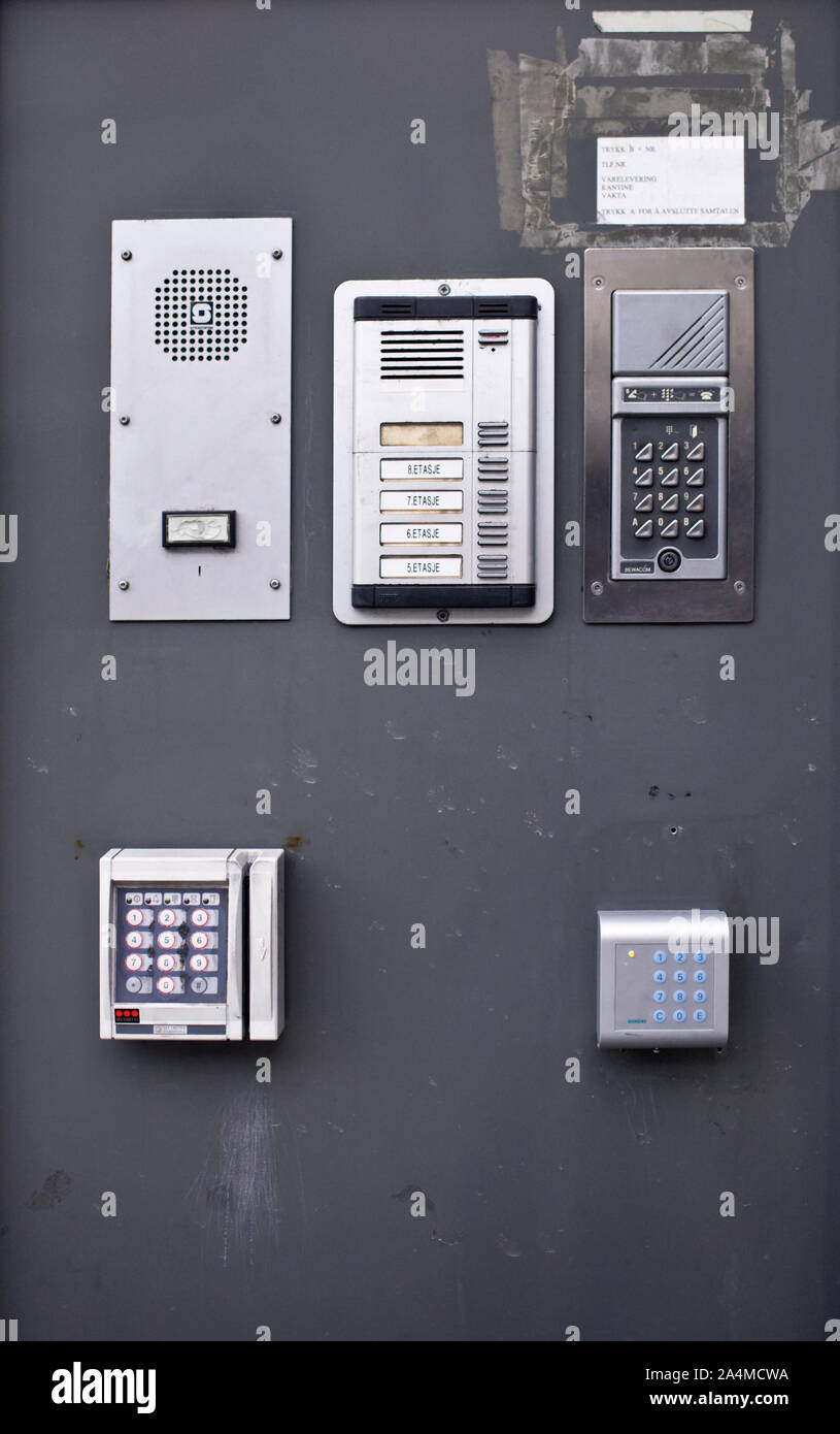 Security devices hi-res stock photography and images - Alamy