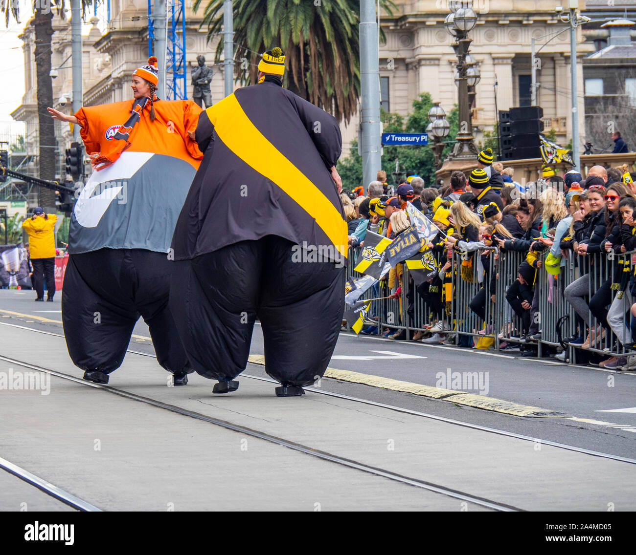 Fat football fans hi-res stock photography and images - Alamy