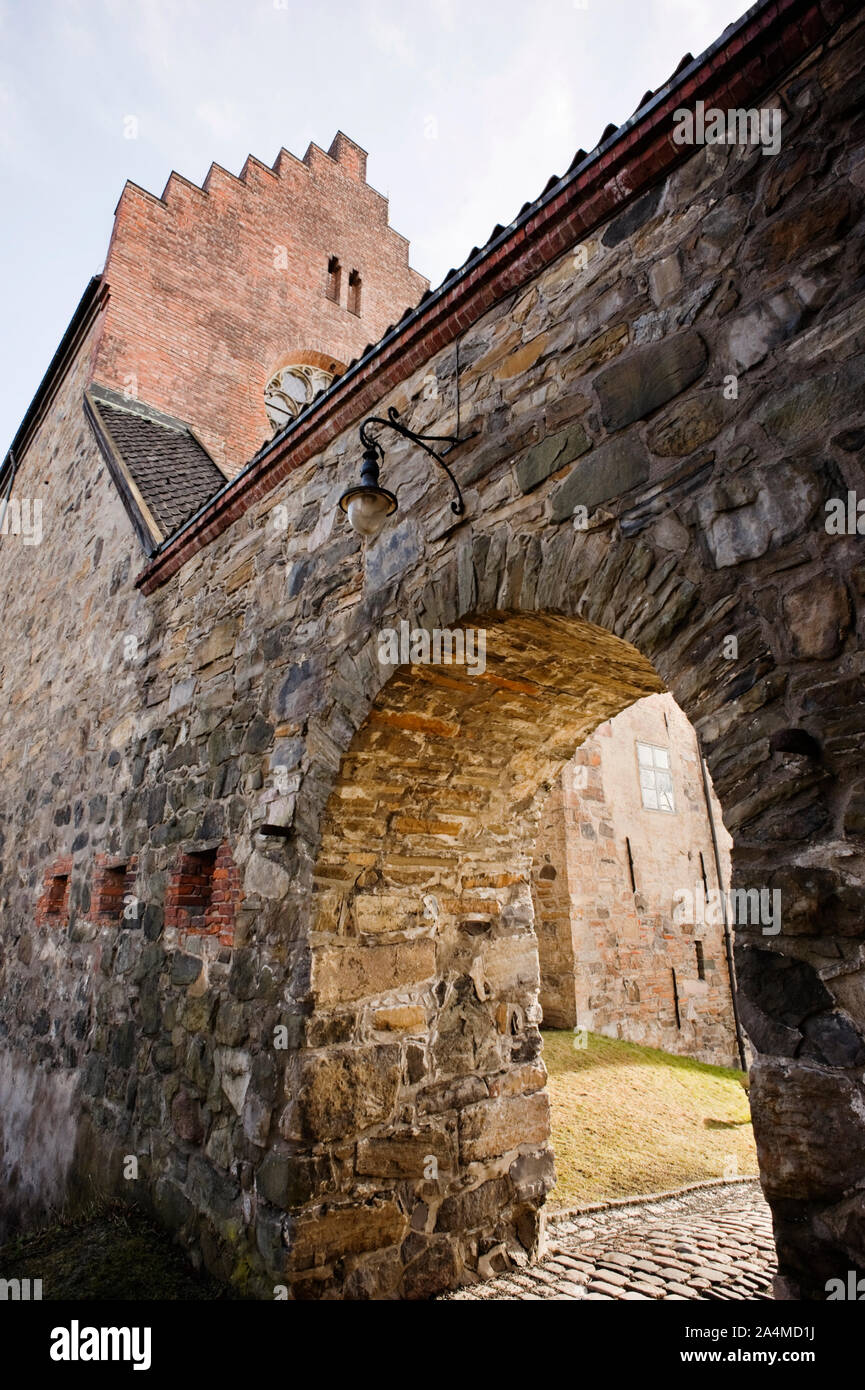 Castles arch hi-res stock photography and images - Alamy