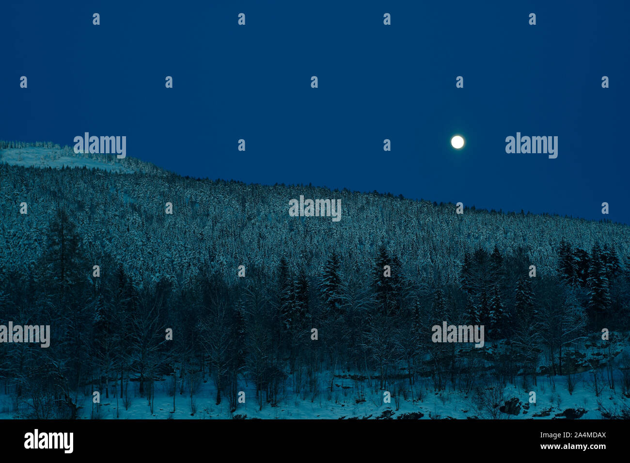 The frost moon hi-res stock photography and images - Alamy
