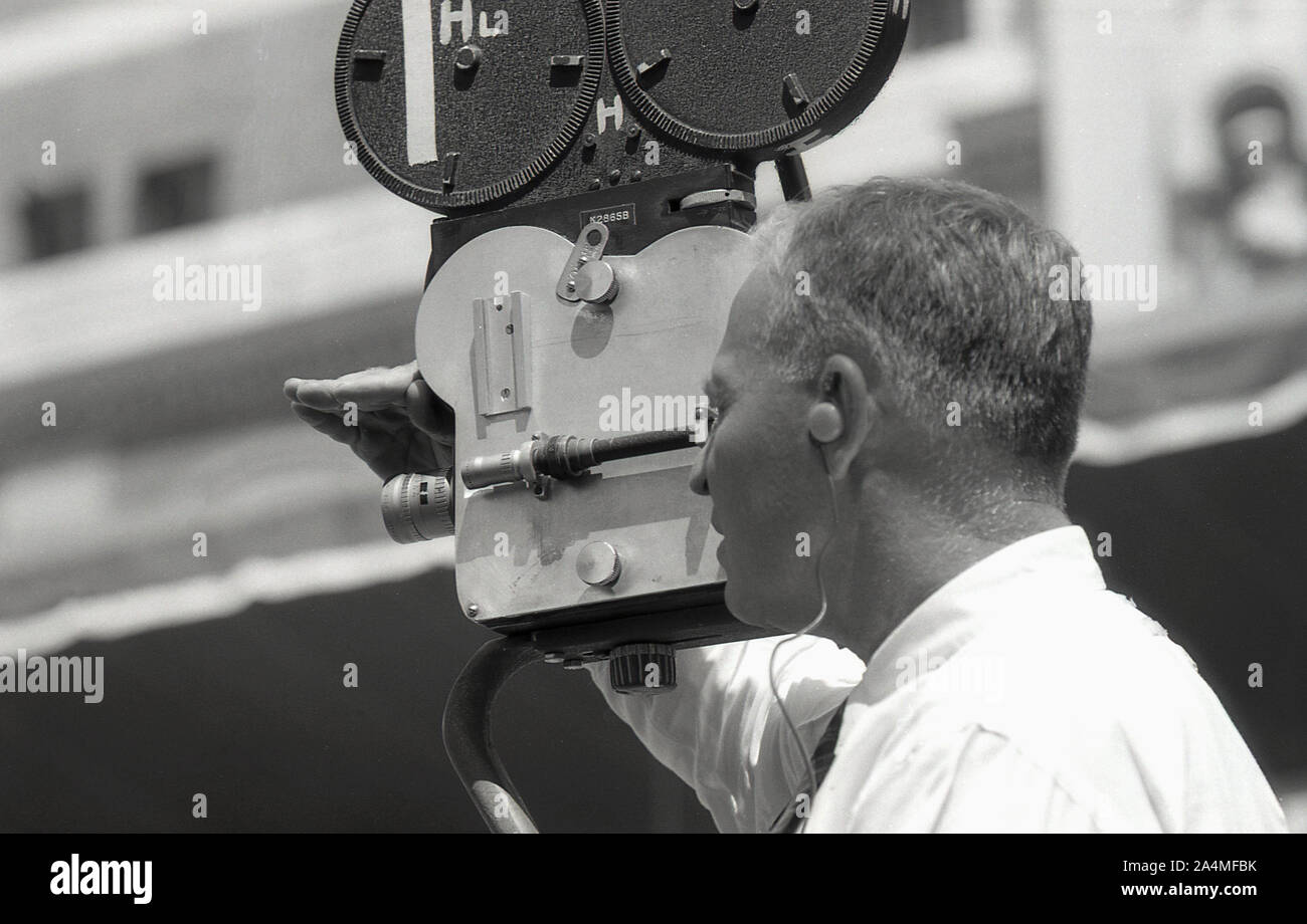 1960s movie camera hi-res stock photography and images - Alamy