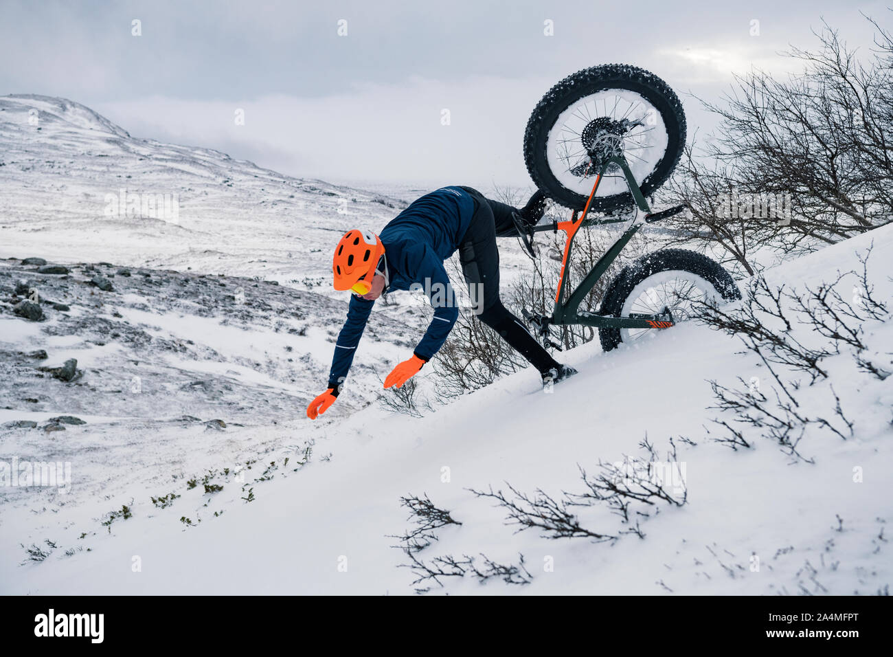 Cycling accident scene hi-res stock photography and images - Alamy