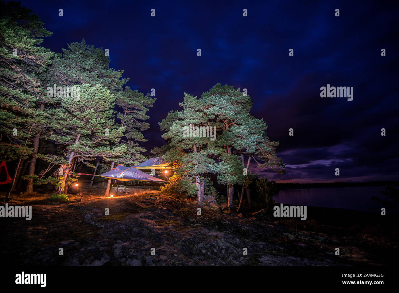Hanging tree tents hi-res stock photography and images - Alamy