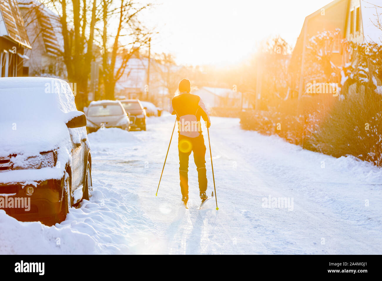Rear view man lens flare hi-res stock photography and images - Alamy