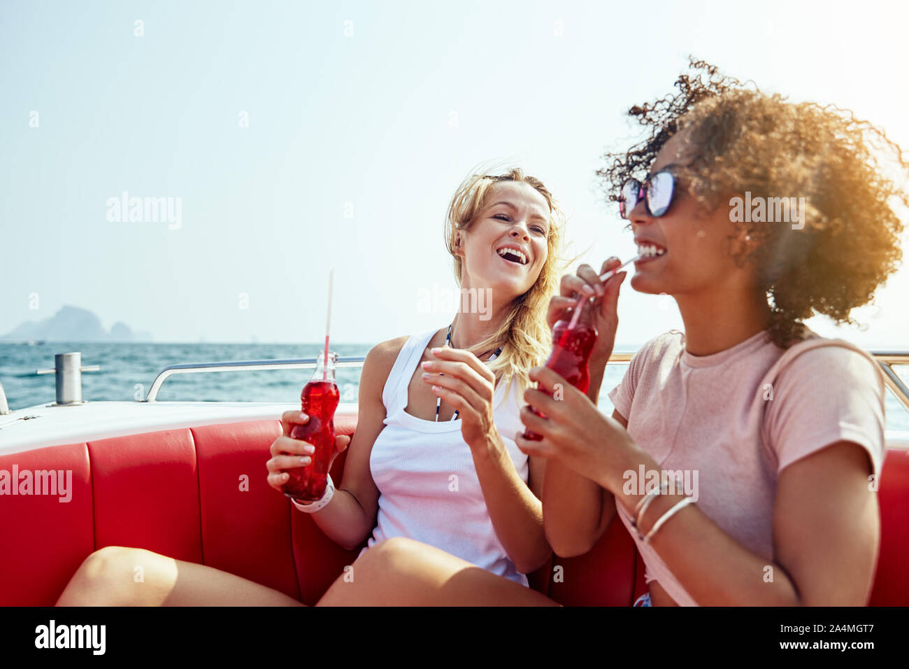 Girls sipping hi-res stock photography and images - Alamy