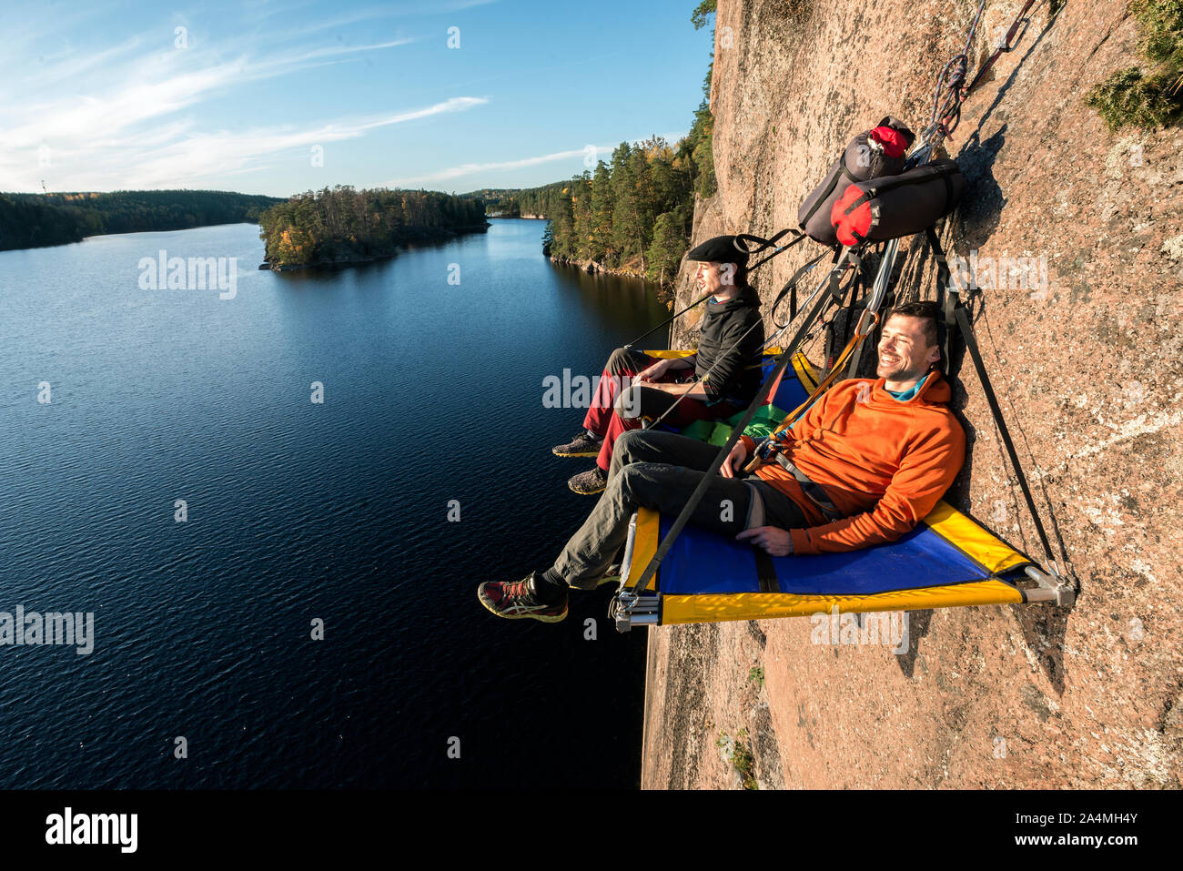 Portaledge hi-res stock photography and images - Alamy