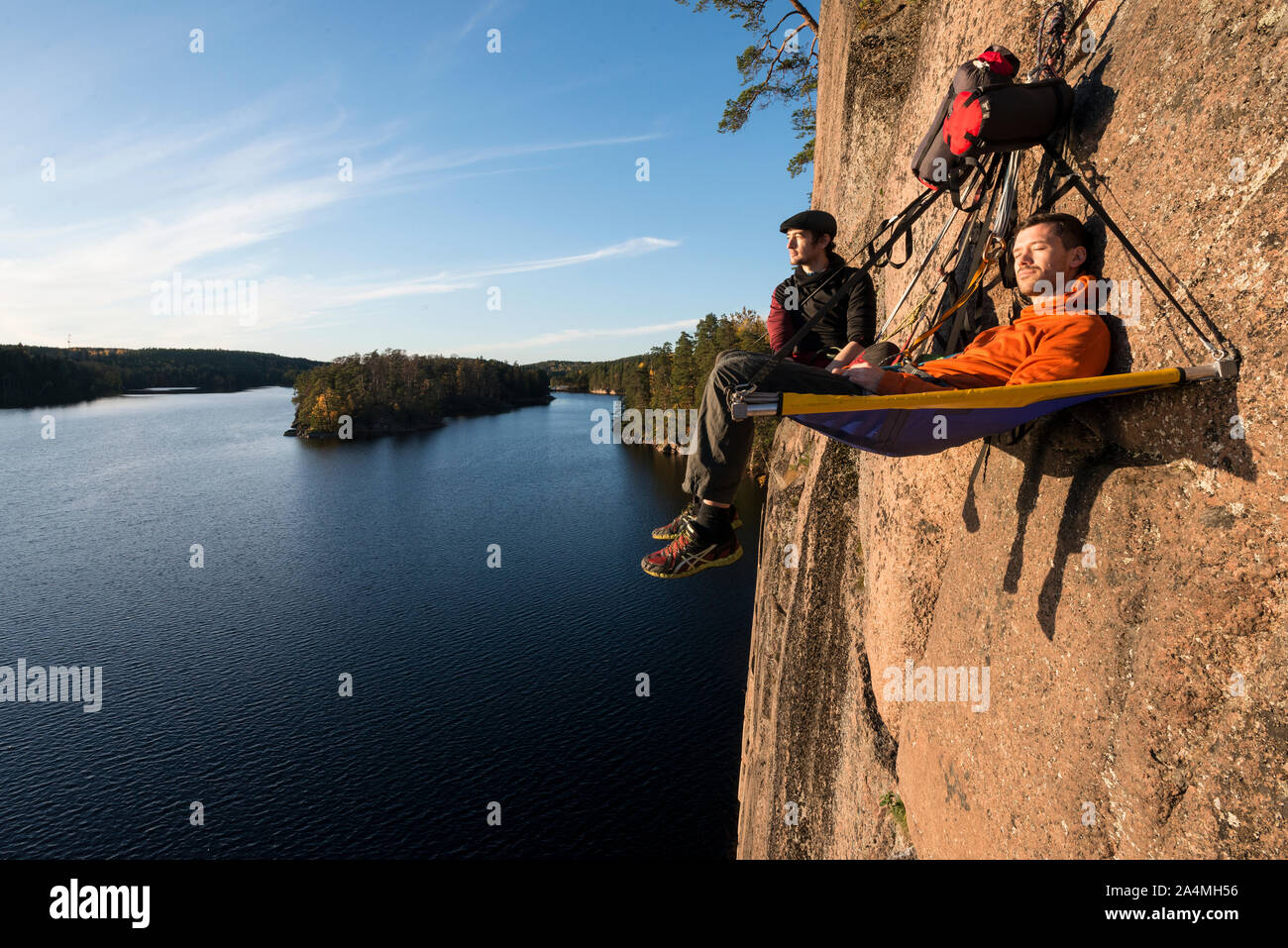 Portaledge hi-res stock photography and images - Alamy