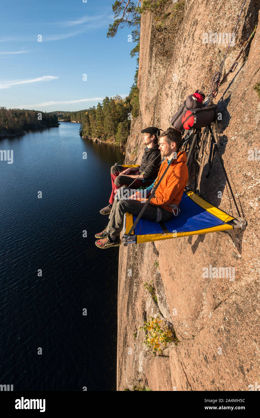 Portaledge hi-res stock photography and images - Alamy
