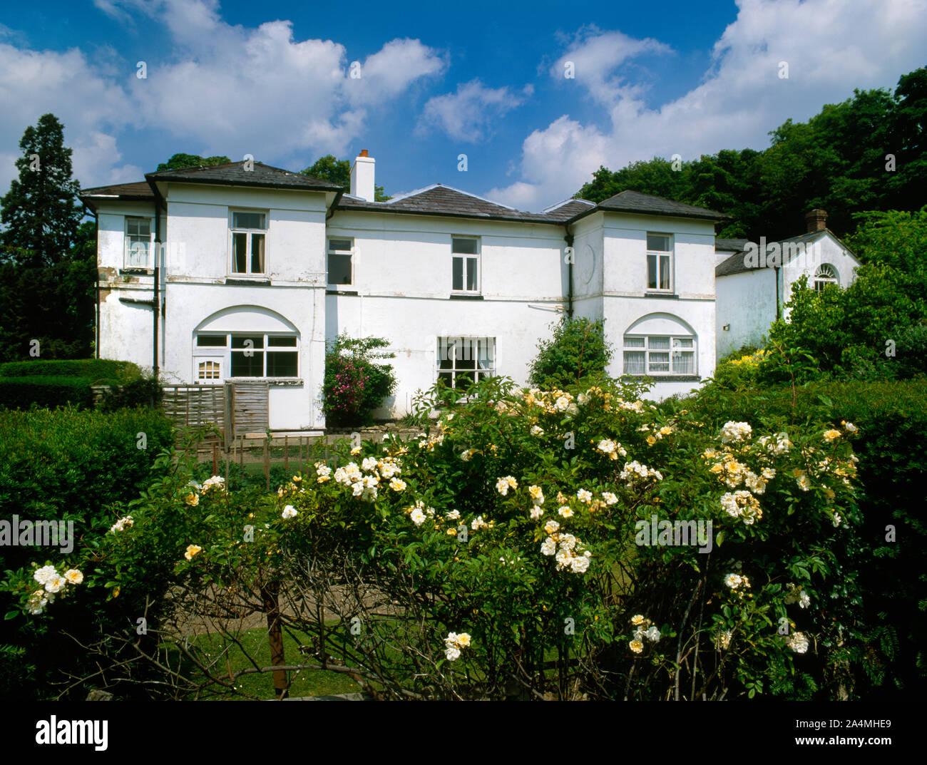 Cross hall white house hi-res stock photography and images - Alamy