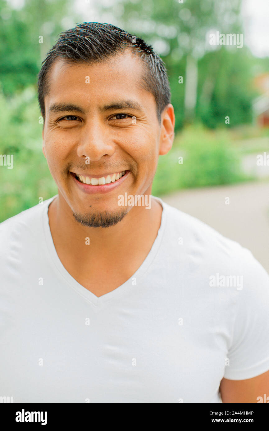 One man only smiling hi-res stock photography and images - Alamy