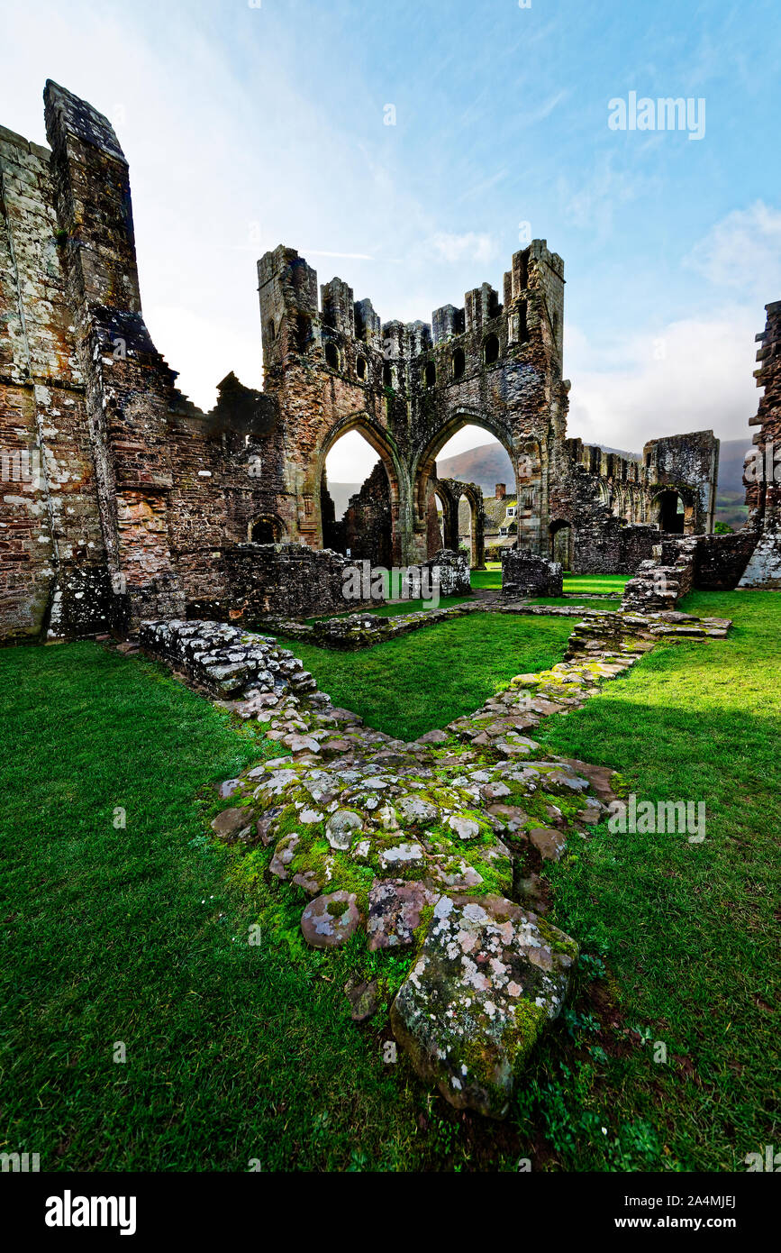 Vale of ewyas abbey hi-res stock photography and images - Alamy