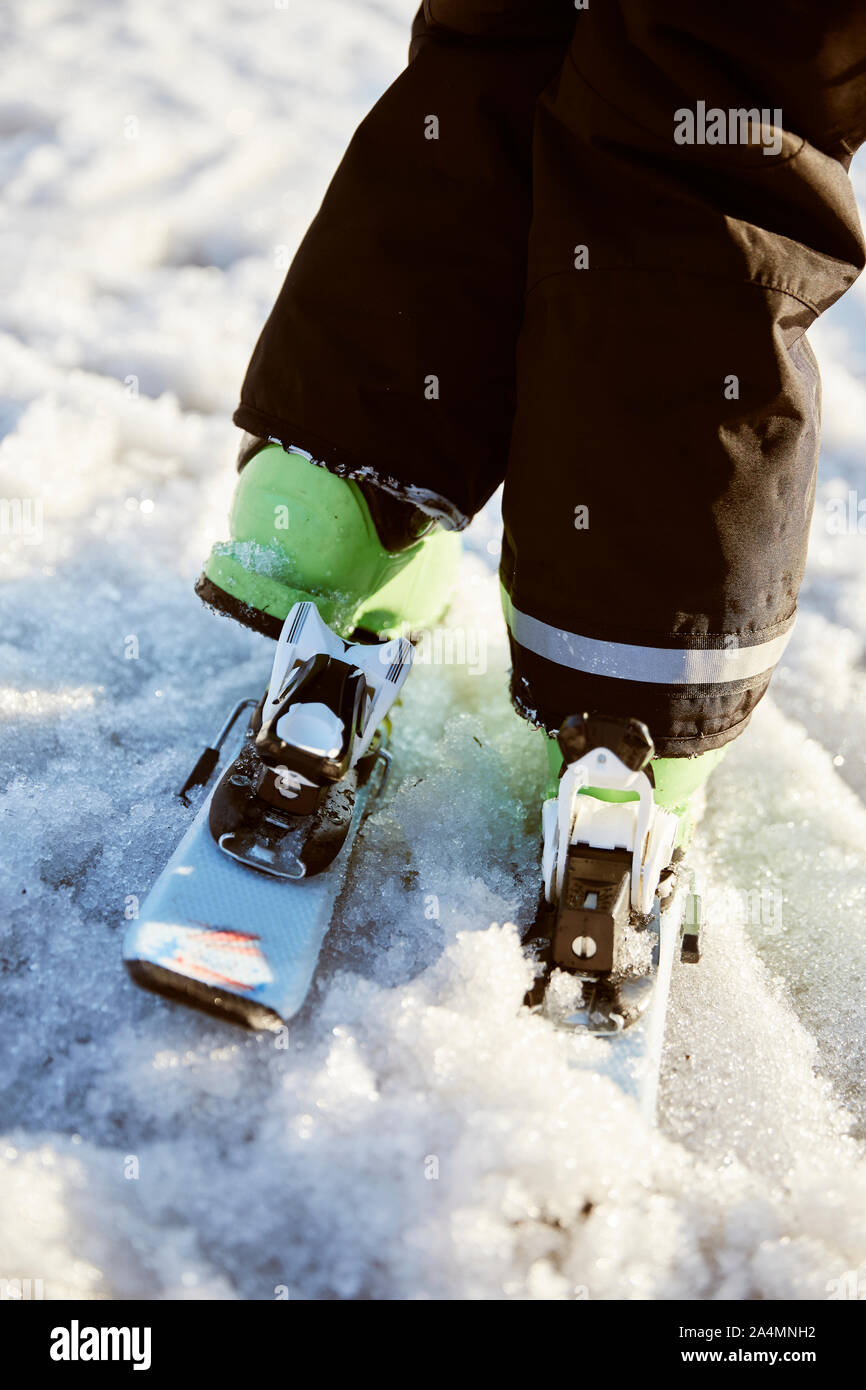 Skis standing up hi-res stock photography and images - Alamy