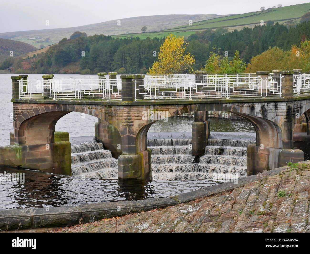 Holmfirth and digley reservoir hi-res stock photography and images - Alamy