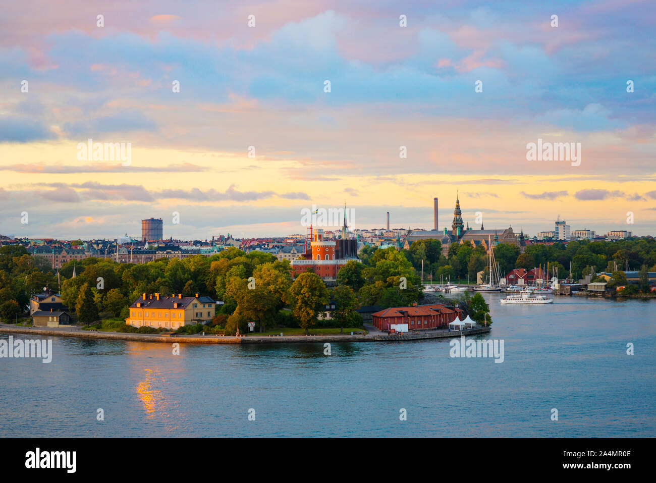 City at sea Stock Photo - Alamy