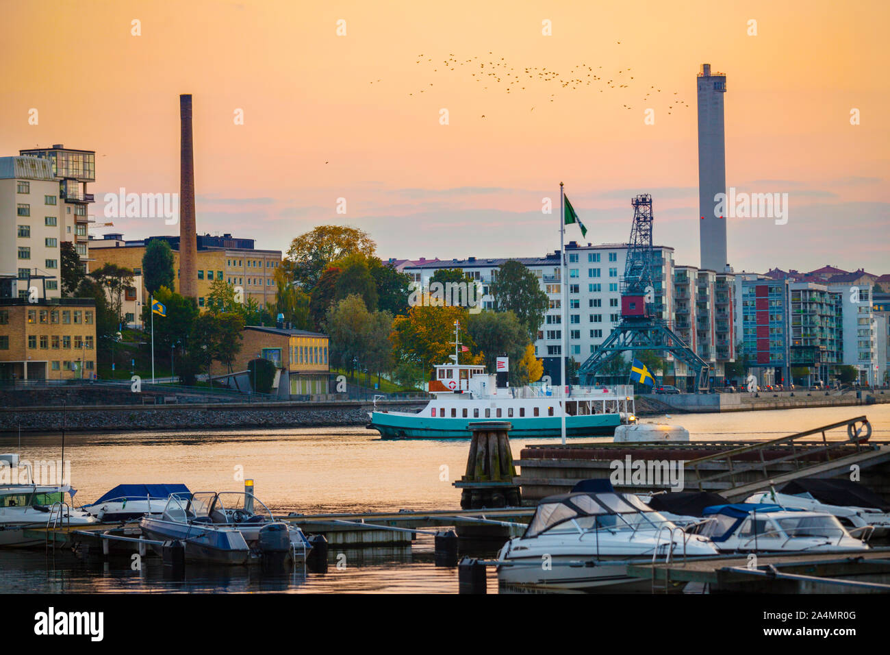 Atmospheric waterfront hi-res stock photography and images - Alamy