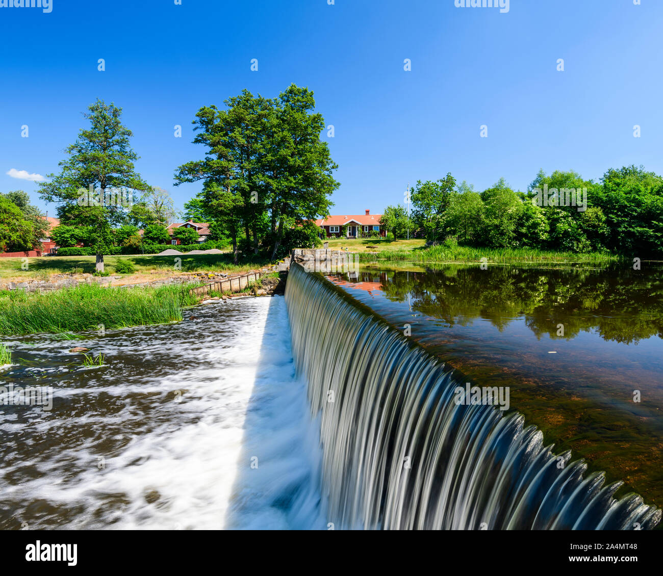 Clear waterfall long exposure hi-res stock photography and images - Alamy