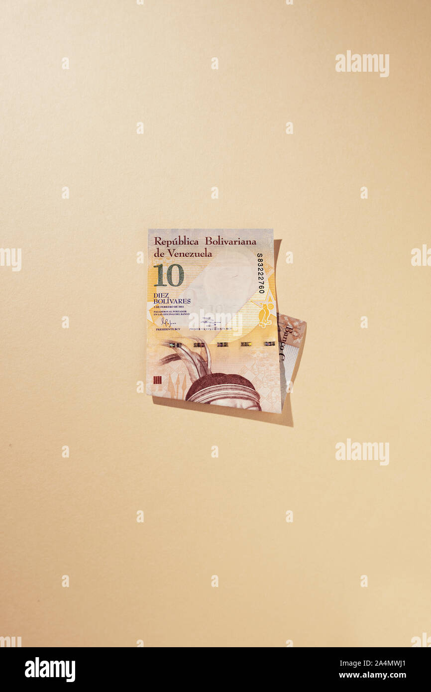 Venezuela banknote hi-res stock photography and images - Alamy
