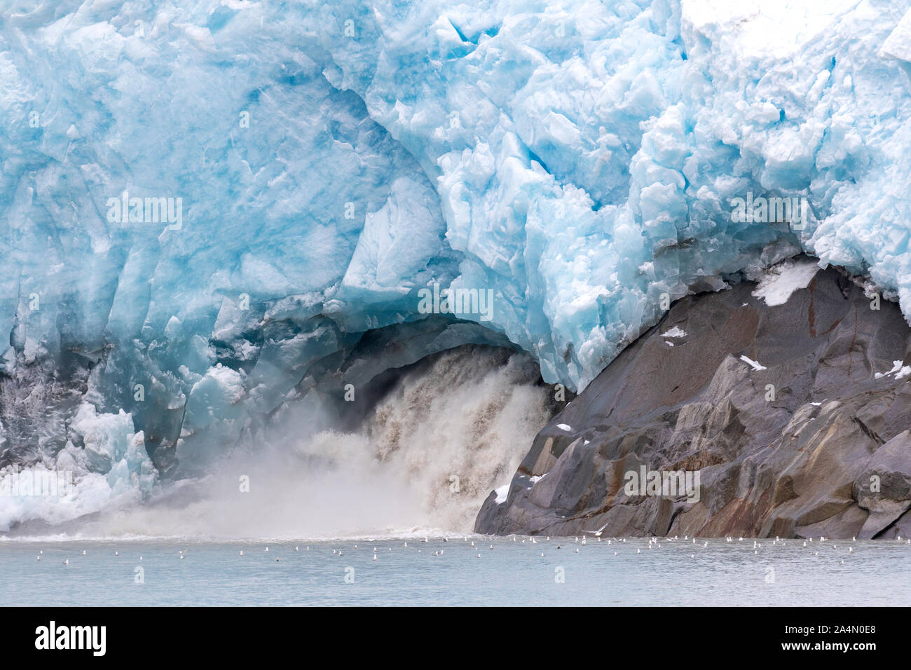 Melting iceberg ice waterfall hi-res stock photography and images - Alamy