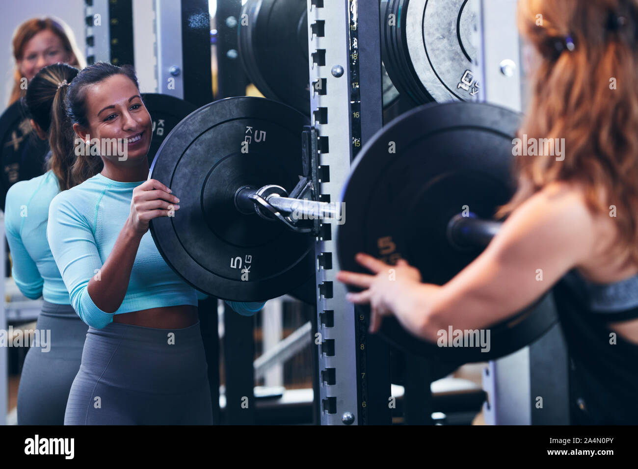 Women in gym hi-res stock photography and images - Alamy