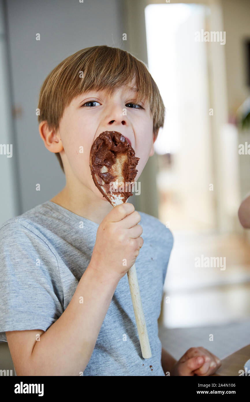 Boy licking hi-res stock photography and images - Alamy