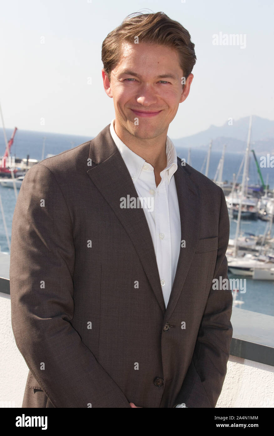 Agent hamilton hi-res stock photography and images - Alamy